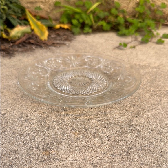 Vintage | Dining | Vintage Clear Glass Floral Texture Plate | Poshmark
